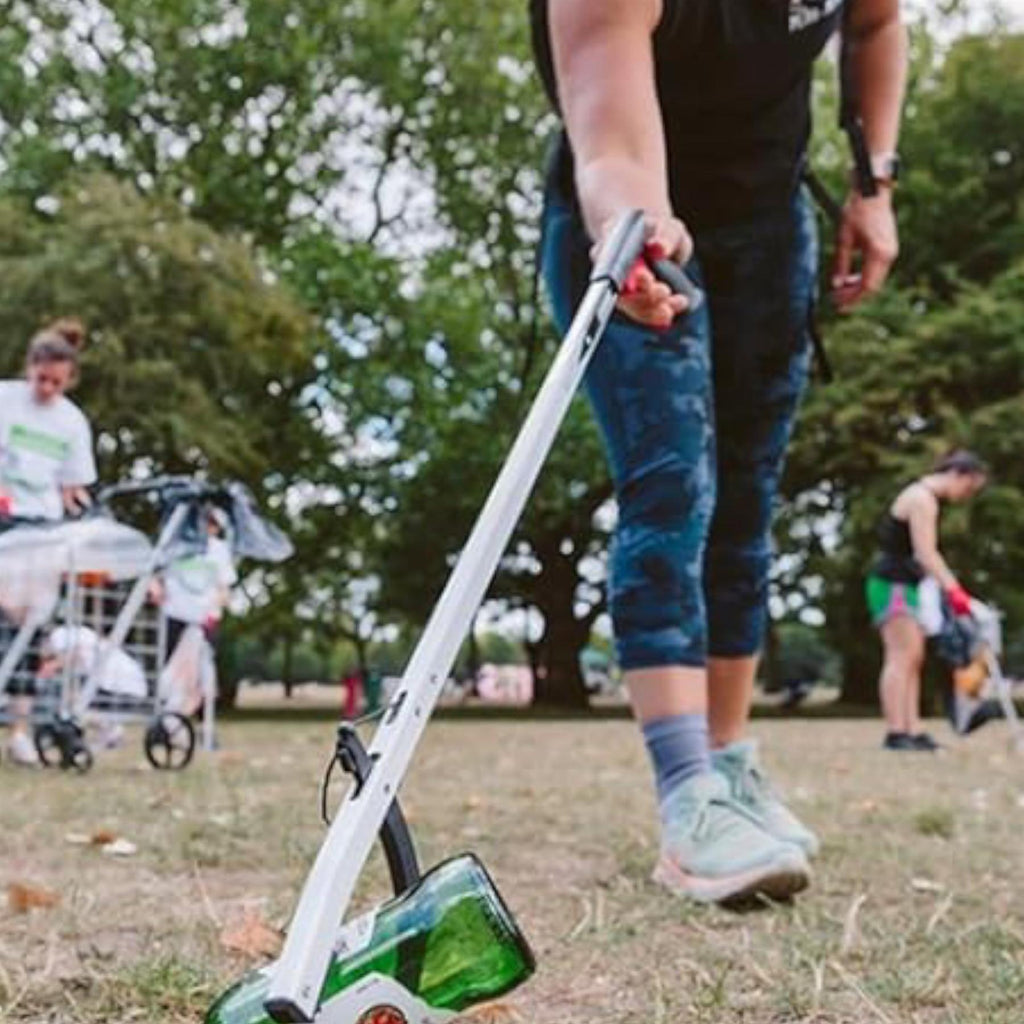 The Helping Hand Company Litter Picker PRO Extended Length Litter Pick ...